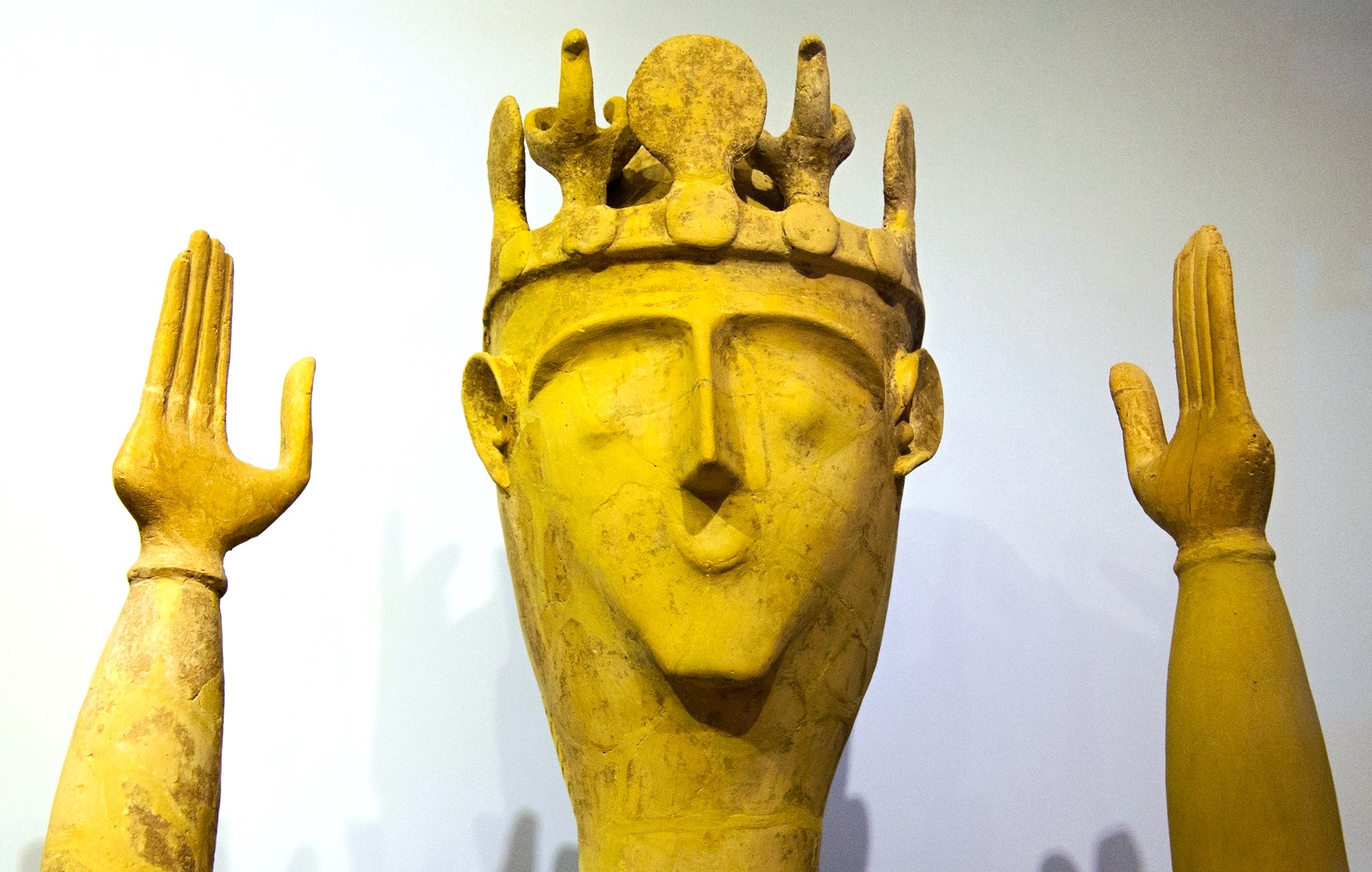 The Eteocretans and Breadcrumbs for Understanding the Keftiu